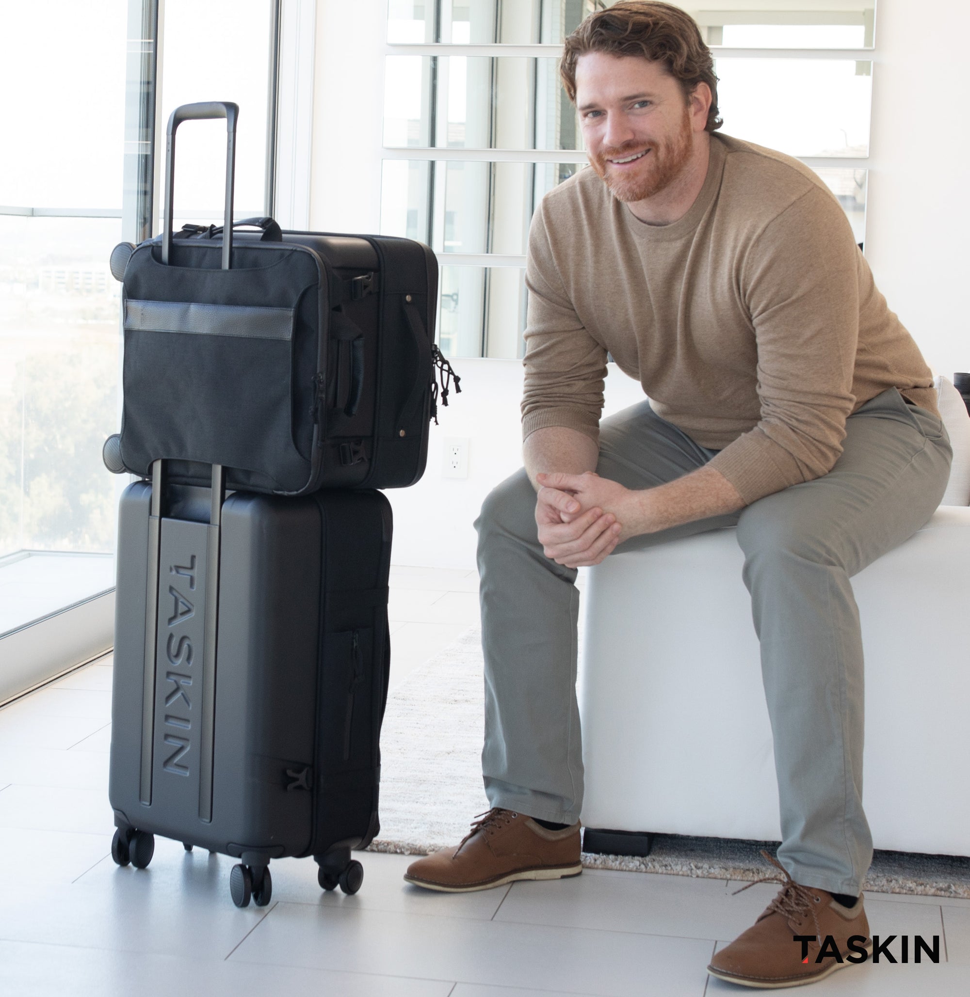 Taskin Underseat Carry-on 18" with Detachable Laptop Sleeve
